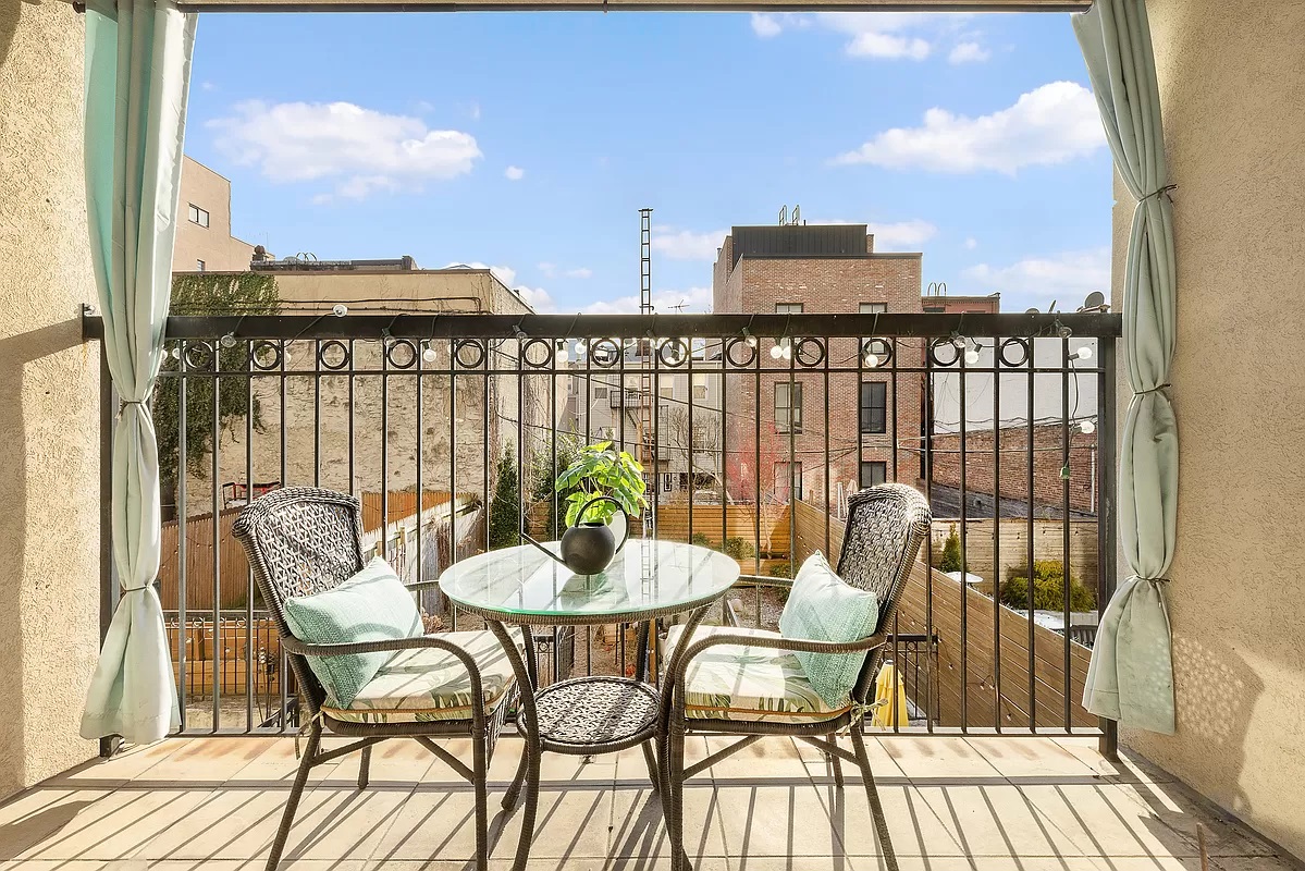 Greenwood 2BR With Private Terrace Asks $640K | StreetEasy