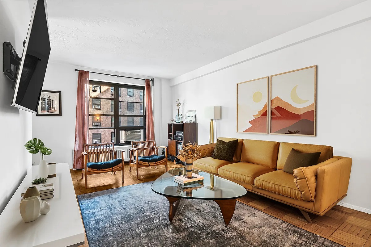 Clinton Hill 1BR With Formal Dining Room Asks $685K | StreetEasy