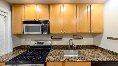 4121 N Sheridan Rd, Chicago, IL 60613 | MLS #12176633 | Zillow